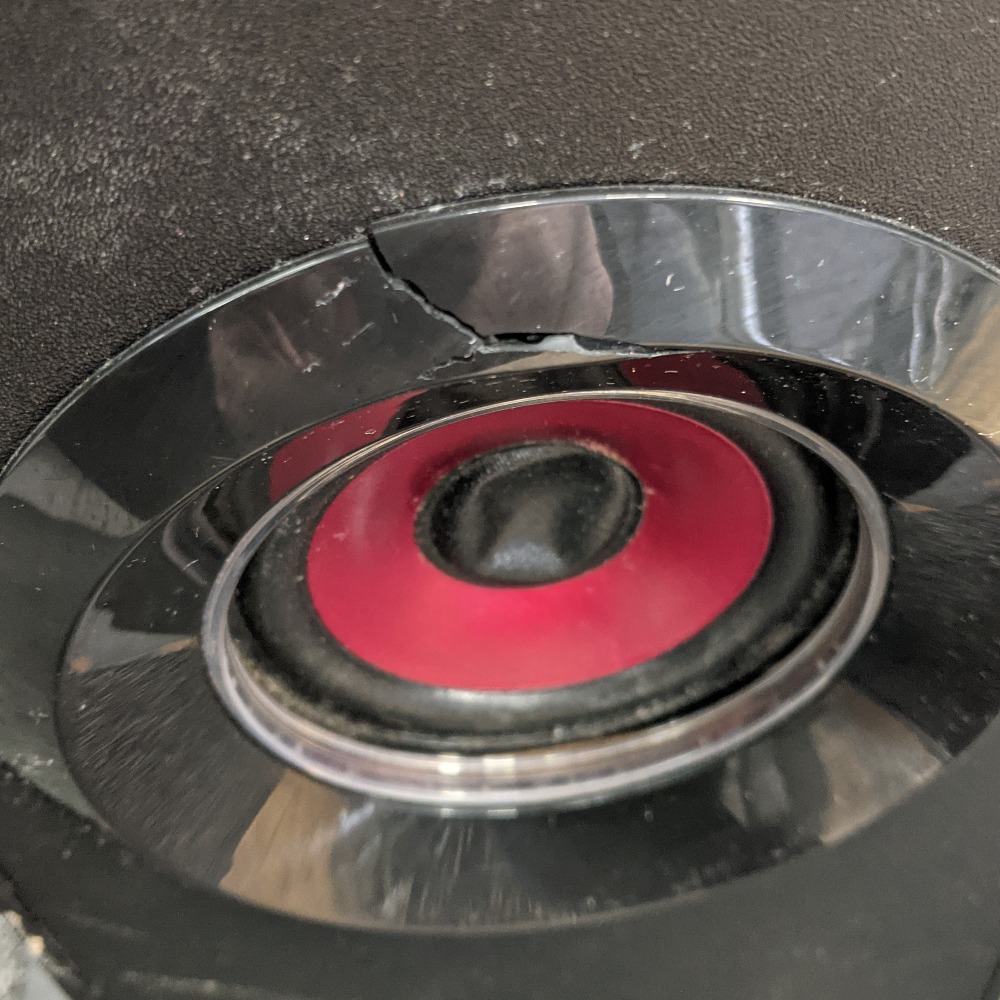 Pre-owned TORRE XL SPEAKER - Own4Less